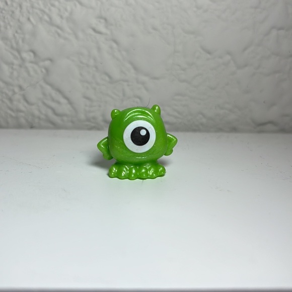 Disney | Toys | Disney Doorables Squish A Lots Metallic Mike Wazowski ...